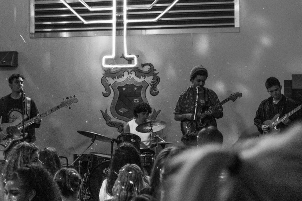 Off Task presenta su nuevo sencillo “Shadows” - Punkeando!